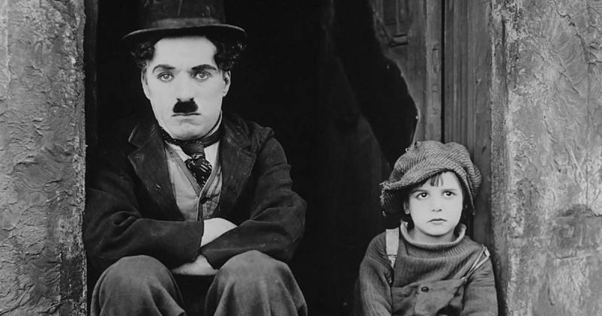 El documental de Isaki Lacuesta que desvela el origen gitano de Charles ...