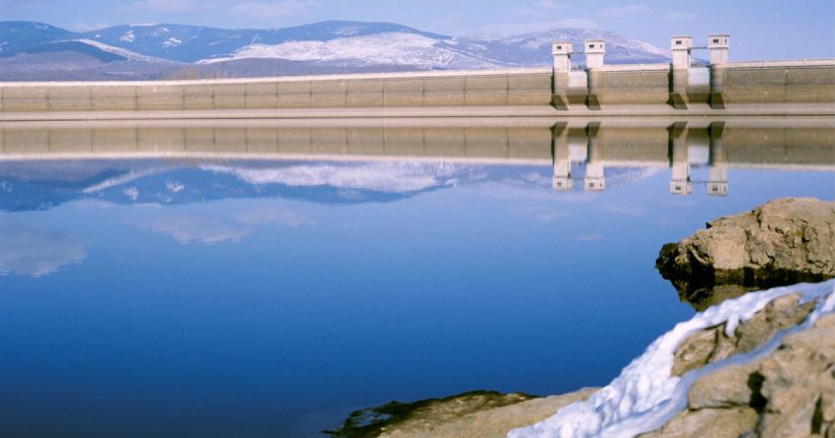 El plan maquiavélico de Sánchez de asediar Madrid controlando el agua