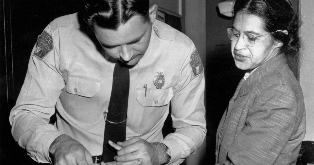 Rosa Parks, la costurera que fue relegada por los suyos a pesar de ...