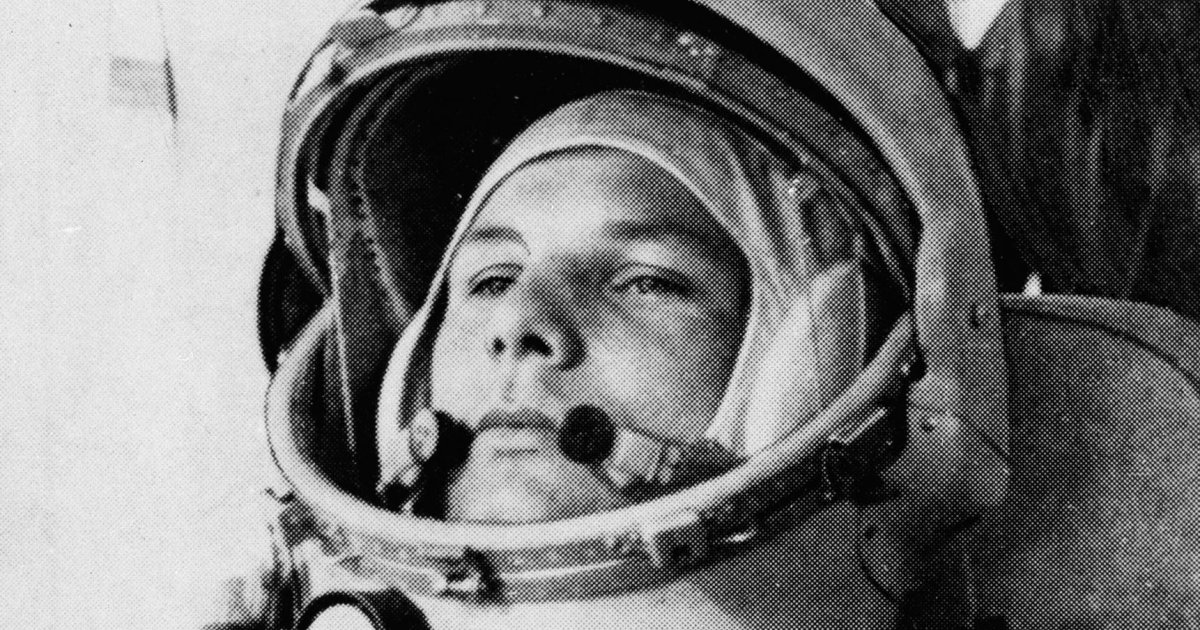 Rusia publica 55 años después las imágenes del accidente de avión en el que murió el cosmonauta ...