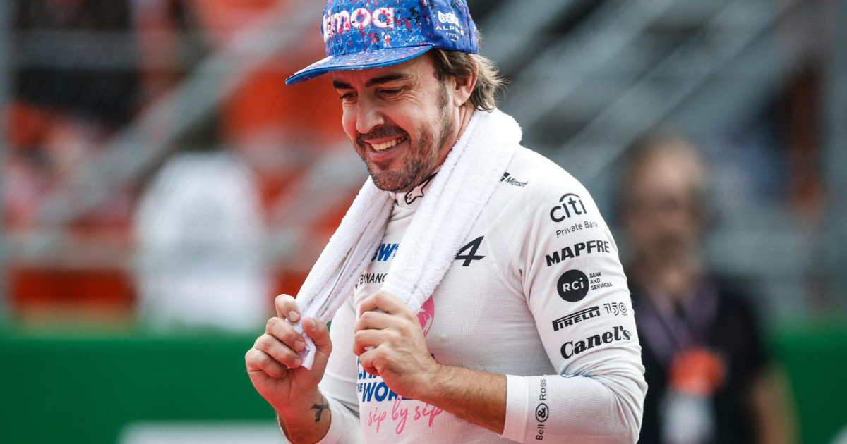 El curioso regalo que ha recibido Fernando Alonso por el amigo ...