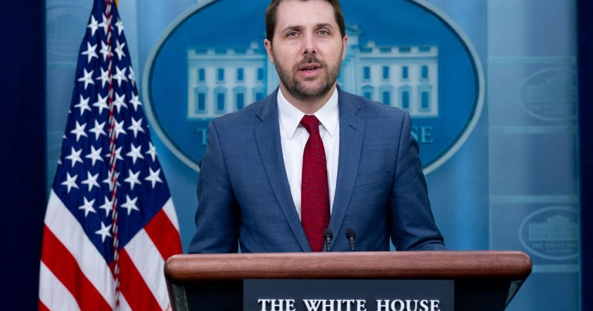 Dimite Brian Deese, principal asesor económico de Biden