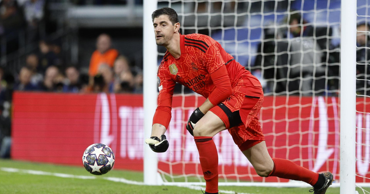 Courtois se pone en 'modo Champions' y vuelve a convertir su portería ...