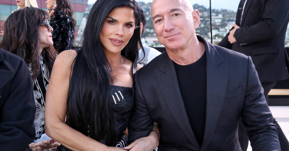 El fundador de Amazon, Jeff Bezos, y su novia, Lauren Sánchez, se han ...