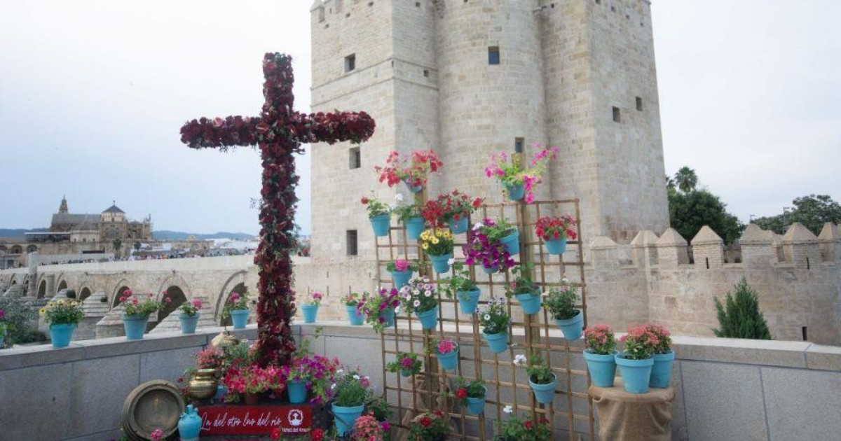 Primera jornada de Cruces de Mayo: 89 denuncias por botellón y 127 por ...