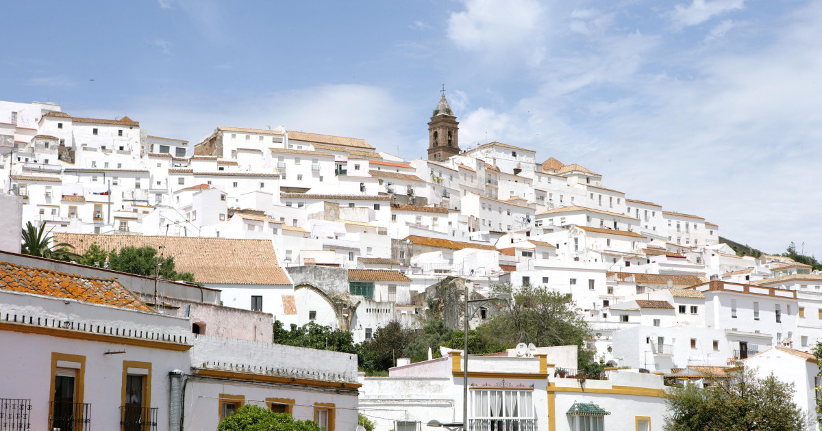 La ciudad española que 'The Sun recomienda visitar: con una «comida ...
