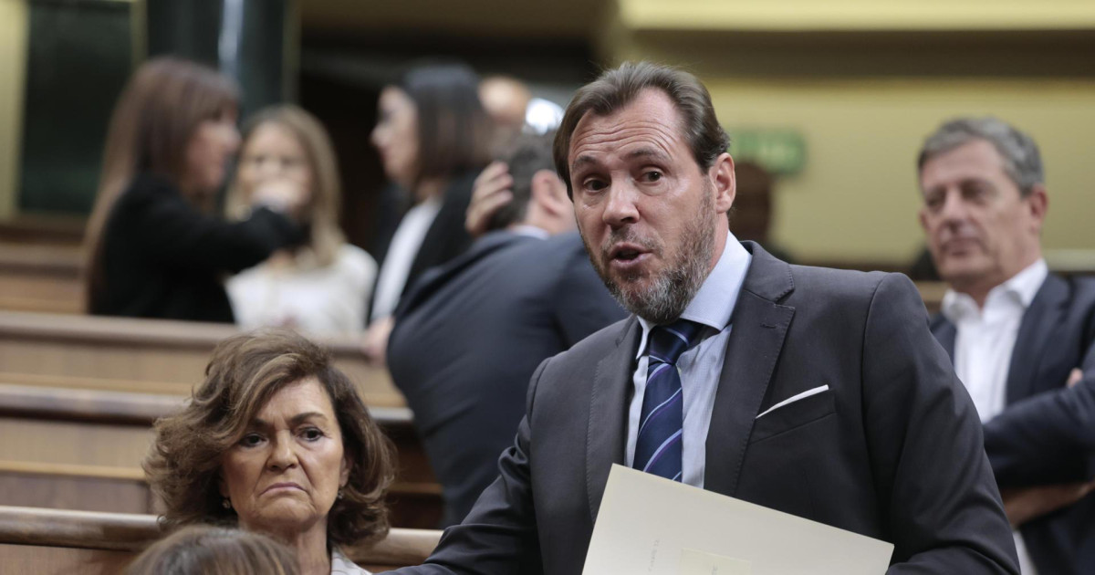 Puente mete al Rey en la refriega política: «Han utilizado a la Corona para este simulacro de ...