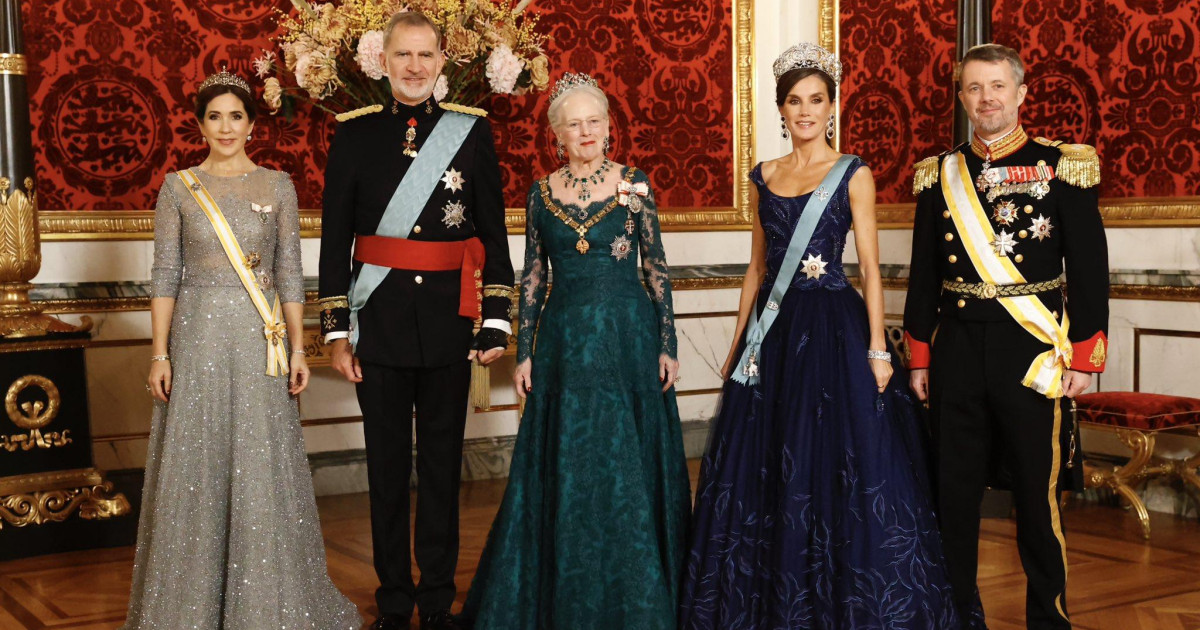 Los Reyes felicitan a Federico X de Dinamarca por el inicio de su Reinado