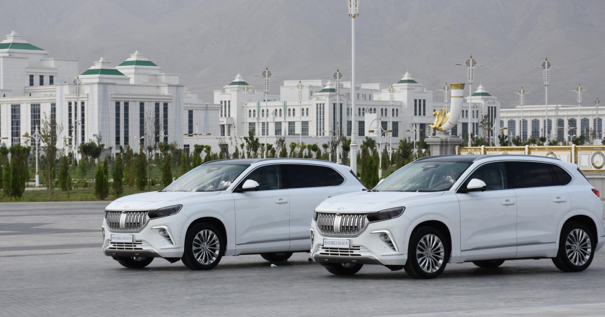 El delirante país en el que todos los coches son del mismo color