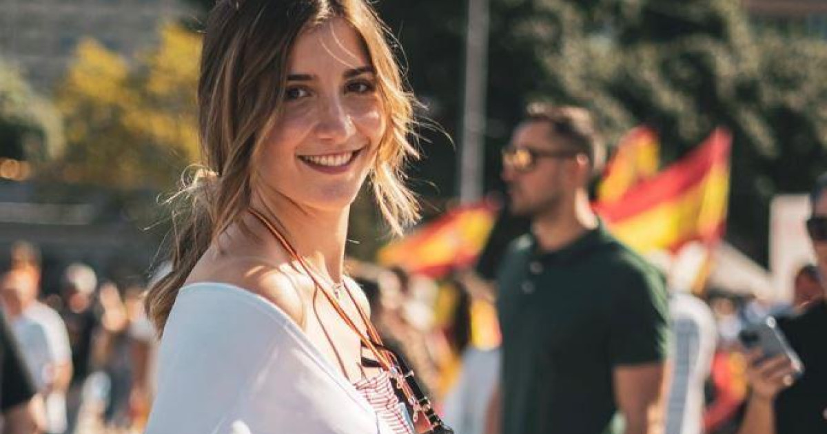 Júlia Calvet: «Los jóvenes ya no compramos las mentiras del separatismo»