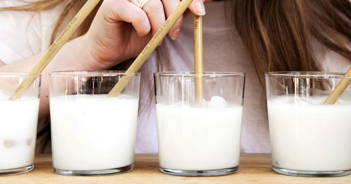 La leche cómo es mejor: ¿entera, semidesnatada o desnatada?