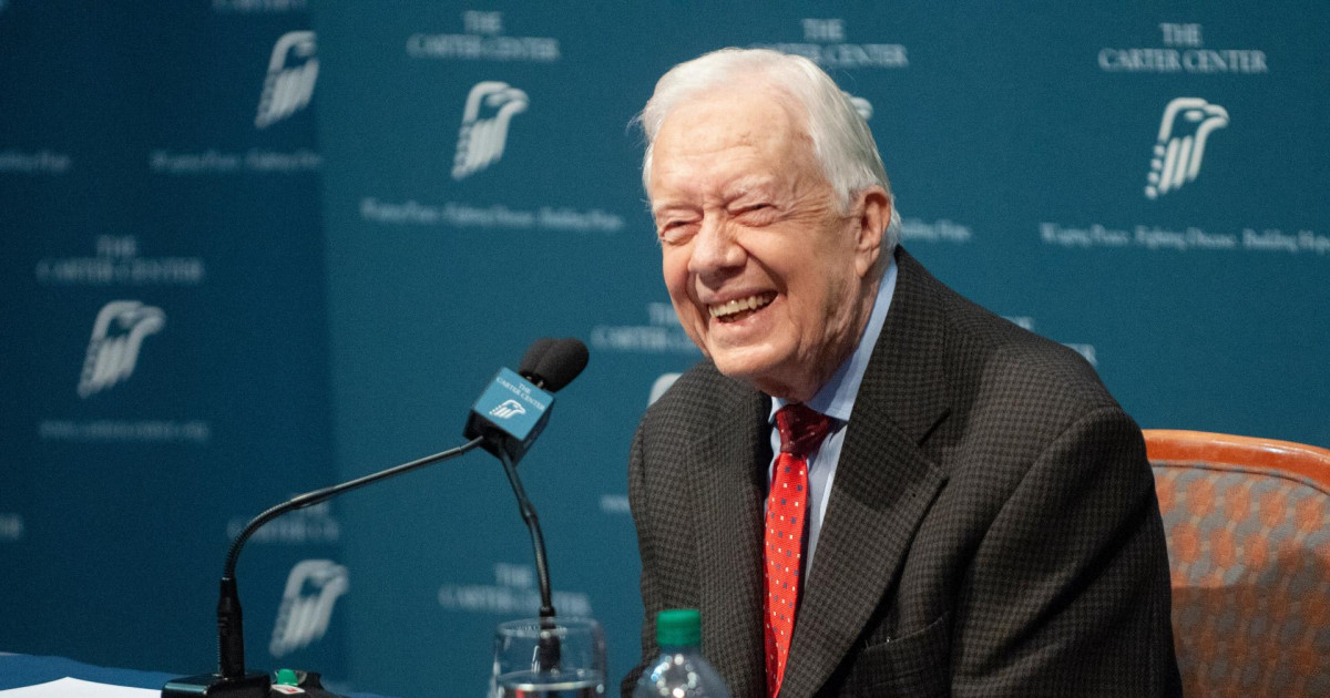 El expresidente Jimmy Carter vota por Kamala Harris, como una de sus ...