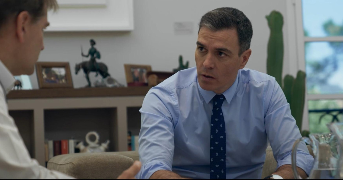 Las redes ridiculizan a Sánchez por titular su documental como un cómic ...
