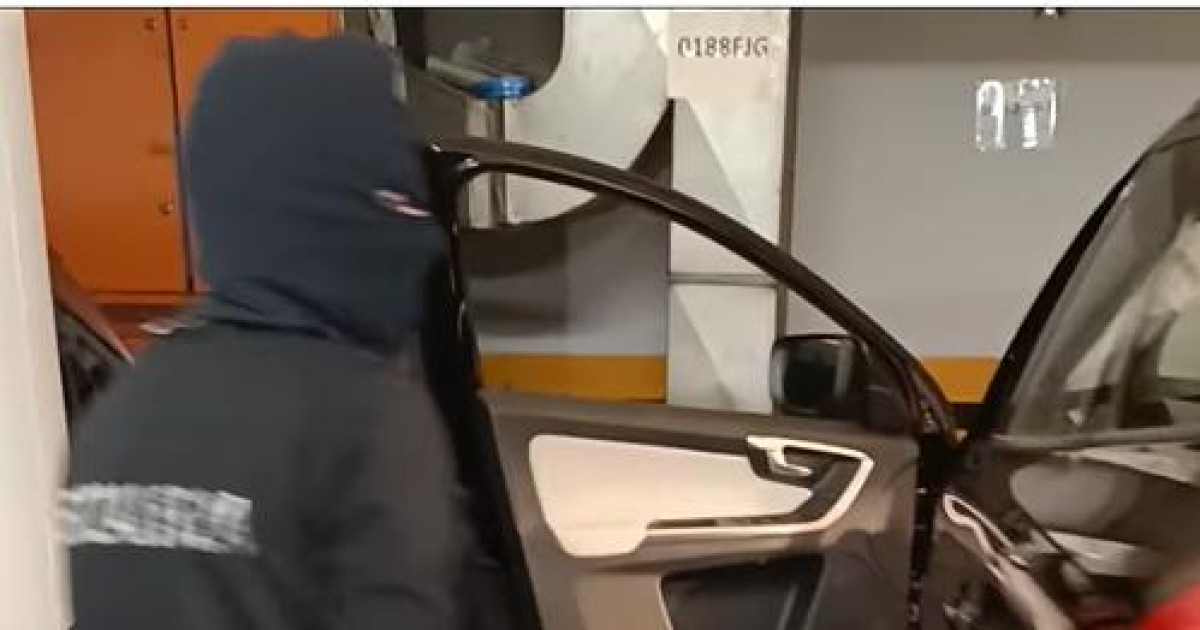 Llave, contacto, guantera abierta y... ¡tachán! La Policía muestra cómo ...