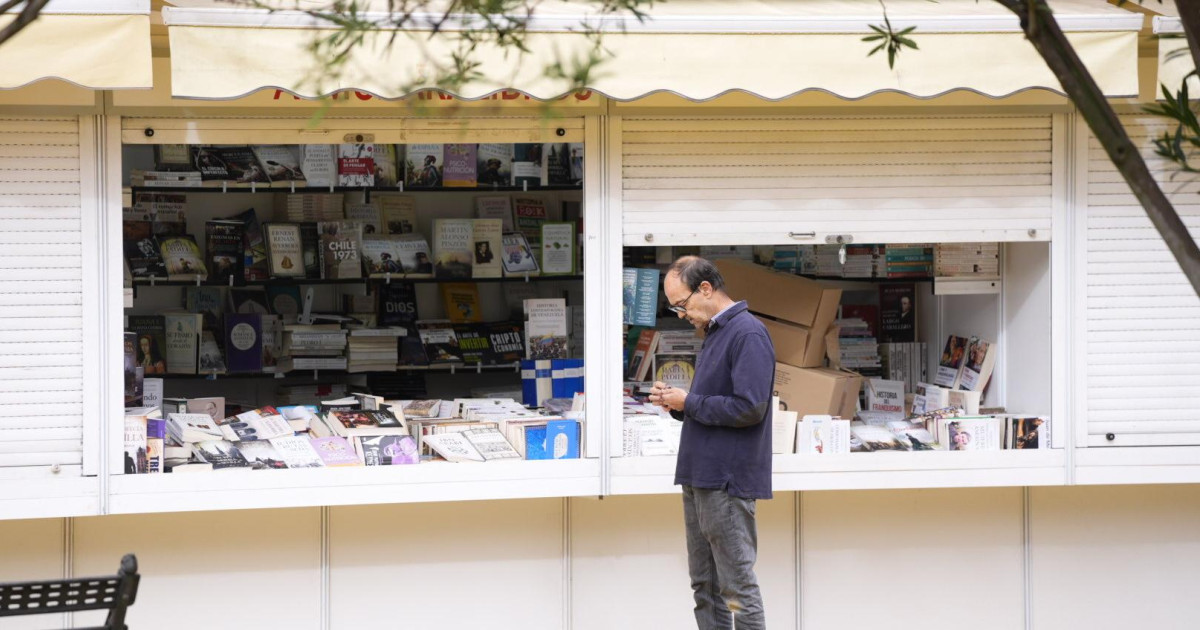 Estos son los libros de bolsillo más vendidos en 2024, según un informe