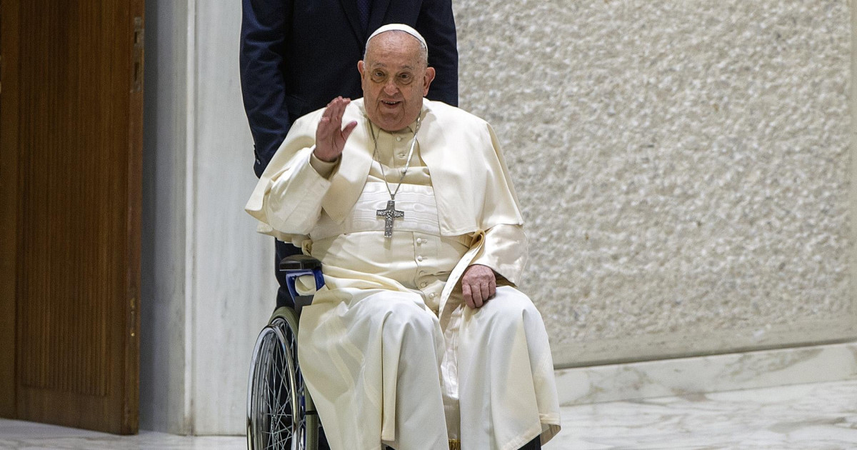 La salud del Papa Francisco «empeora»: ha sufrido una crisis respiratoria y ha necesitado varias ...