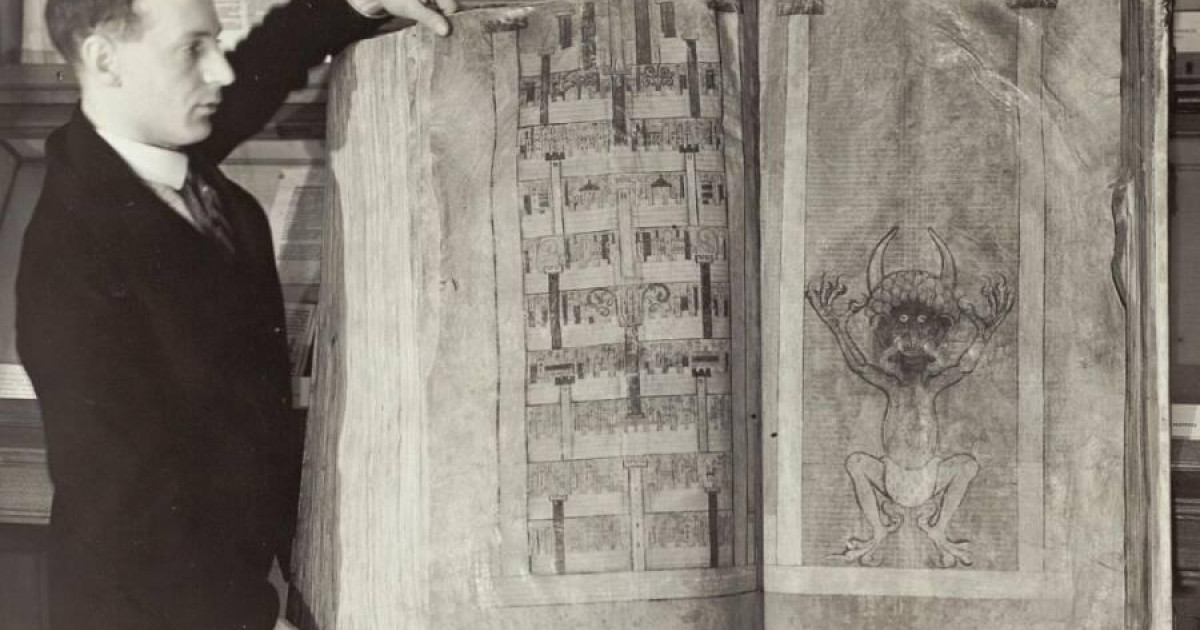 El Códice Gigas: el manuscrito medieval más grande del mundo envuelto ...