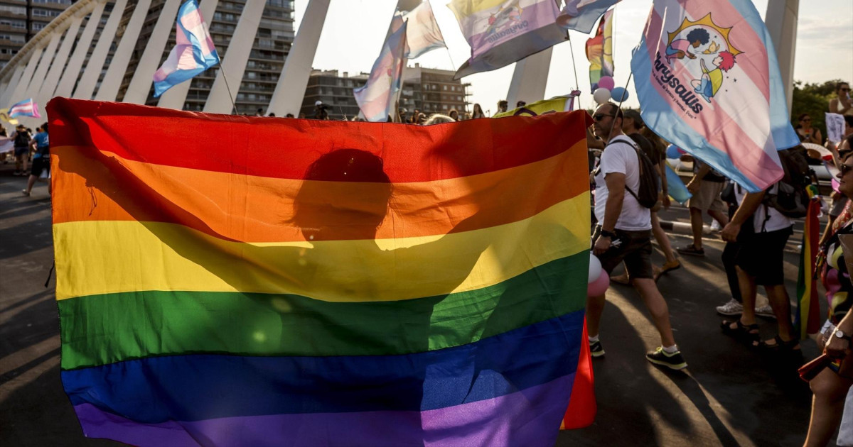 Mónica García, orgullosa de su chabacana campaña para prevenir el VIH ...