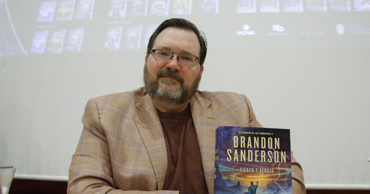 Brandon Sanderson, el nuevo rey de la fantasía, expresa su aspiración ...