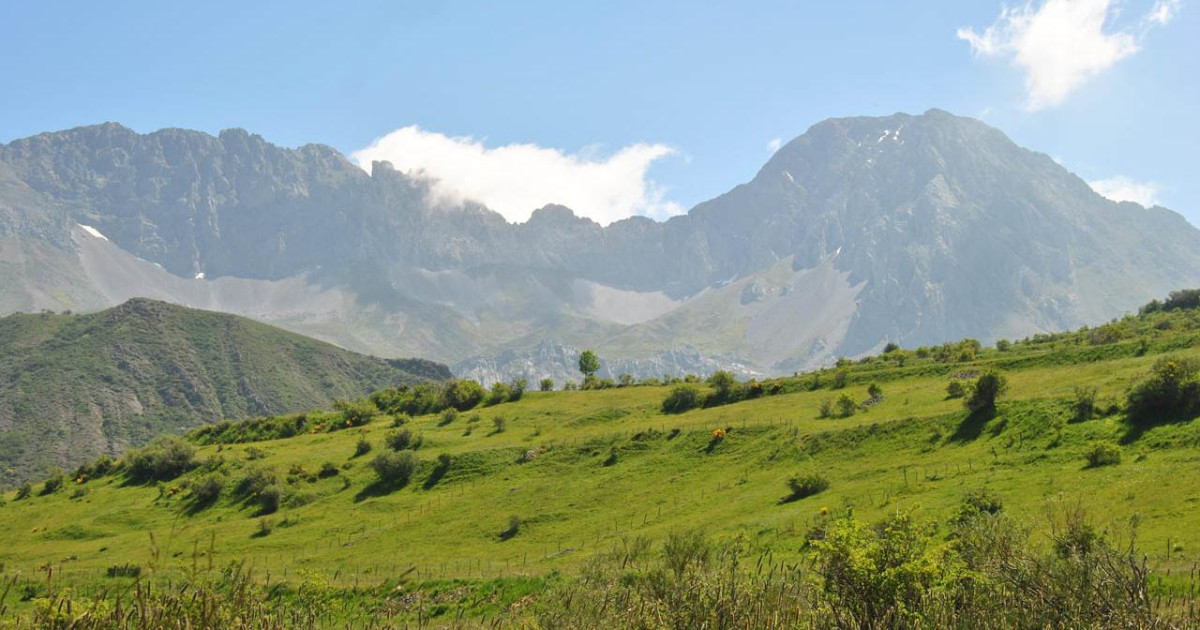 ¿Dónde está Babia y cuál es el origen de la popular expresión?