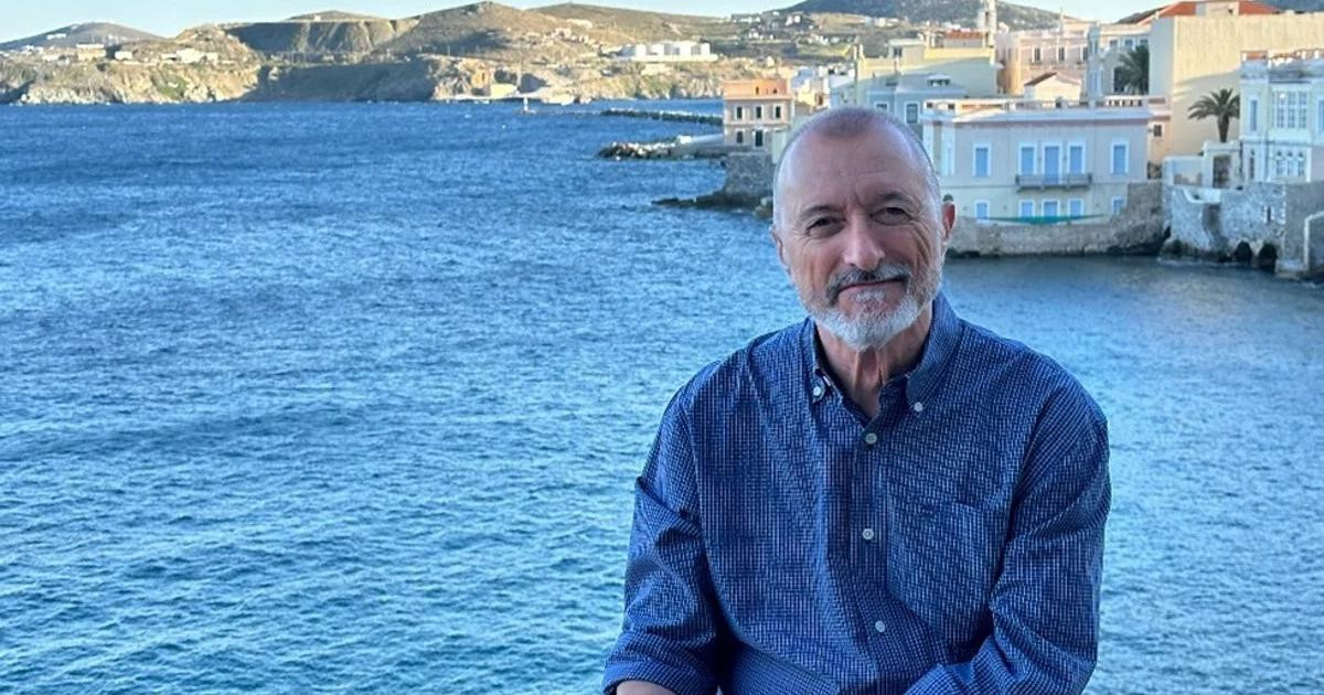 Carlota, la mujer que ha marcado la vida y obra de Pérez-Reverte