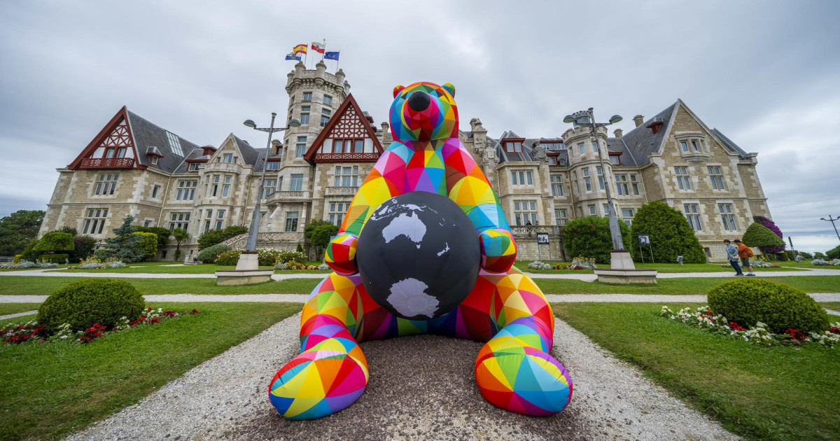 Okuda tiñe de color la Magdalena: del Palacio clásico al oso que mira ...