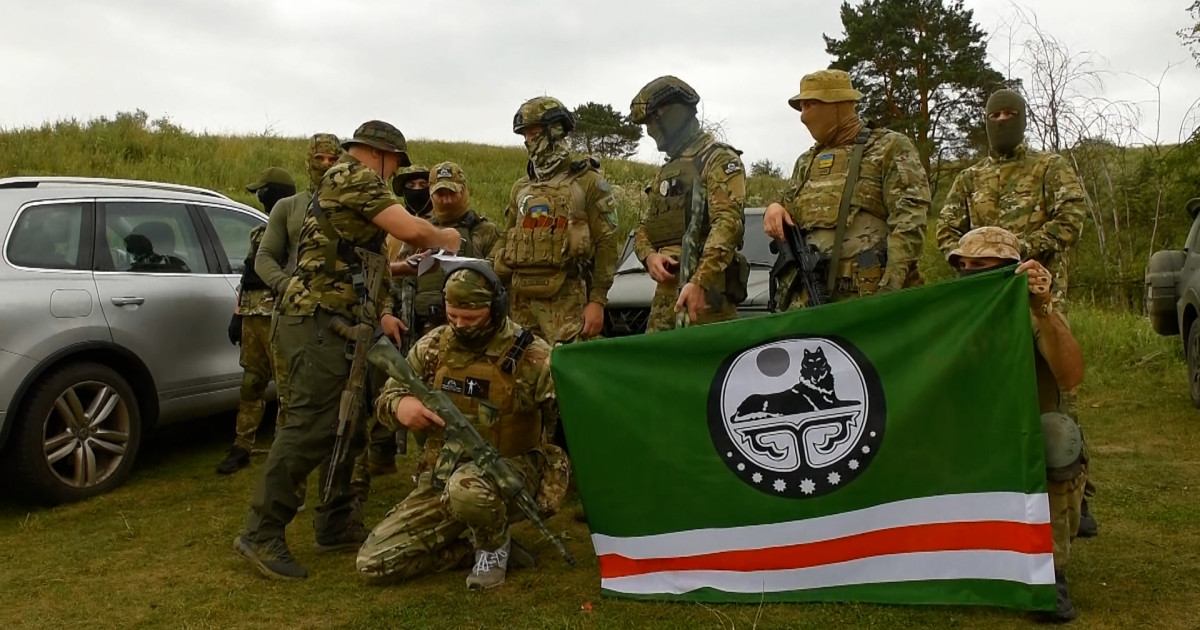 Excombatientes chechenos se unen a las tropas ucranianas