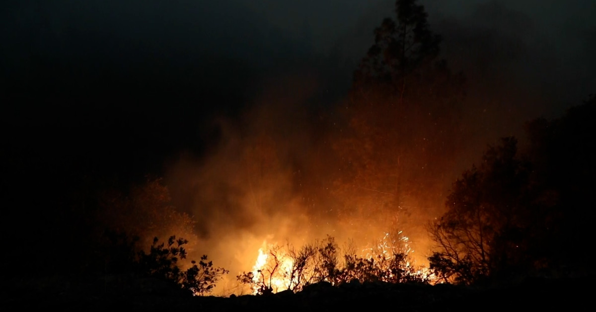 Incendio en Mosquito Ridge Road, California