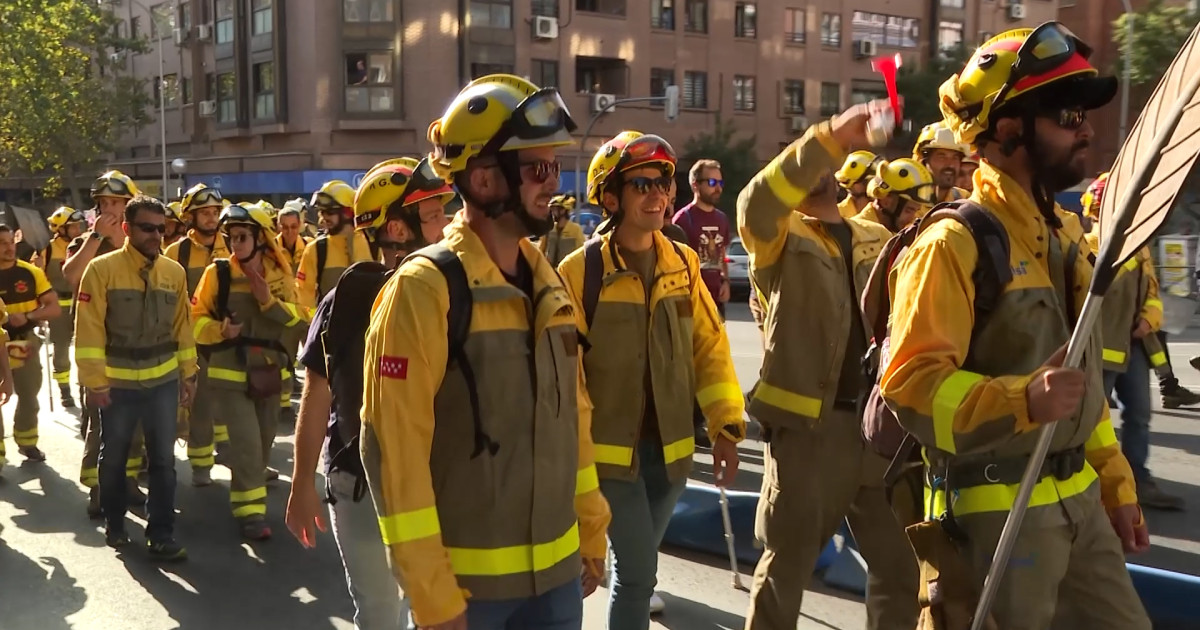 Los bomberos forestales piden la aprobación del Estatuto de Bomberos y Bomberas Forestales
