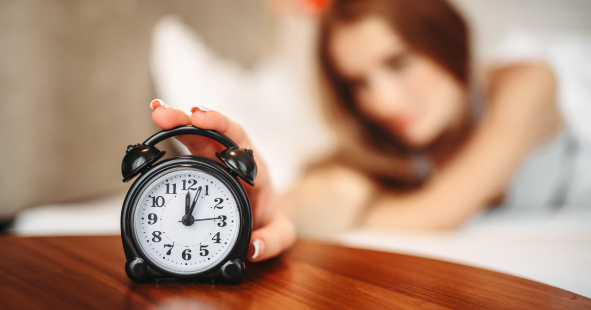 Tips for Maintaining a Healthy Sleep Routine During Winter Time Change ...