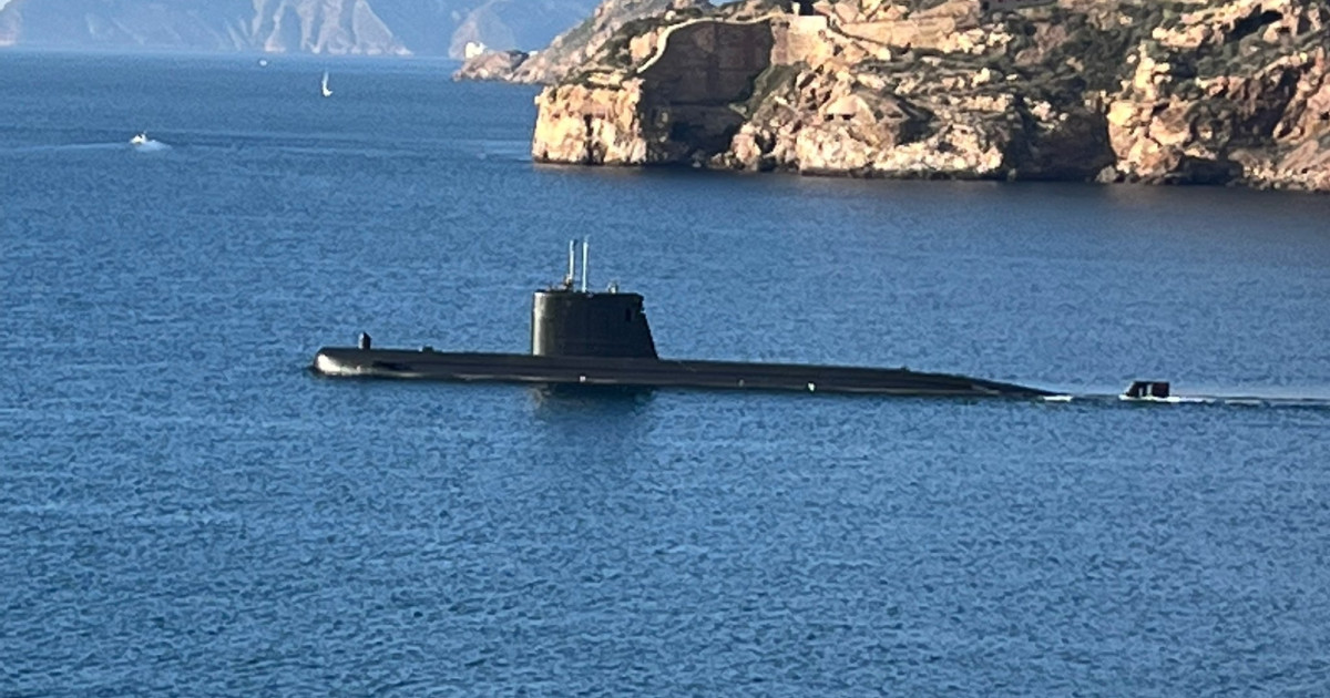 Armada española: El histórico submarino Galerna S-71 regresa al mar ...