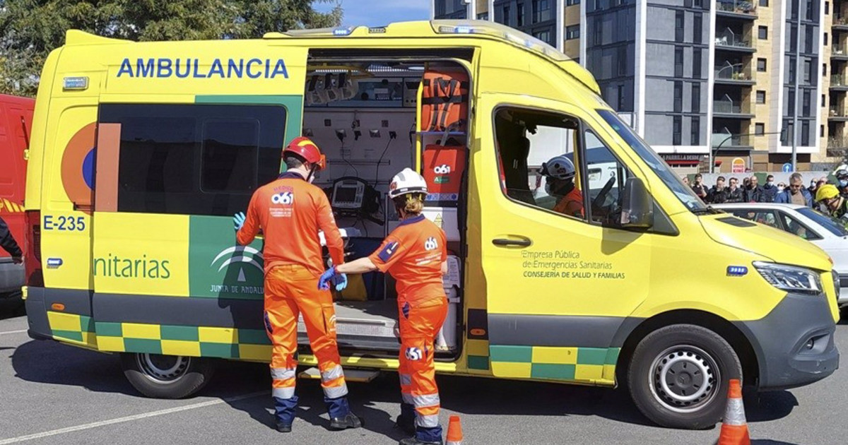 Herido grave un trabajador al sufrir un accidente con una máquina en un ...