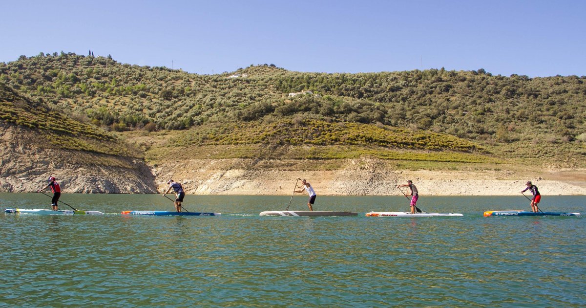 El Paddle Surf llega al embalse de Iznájar