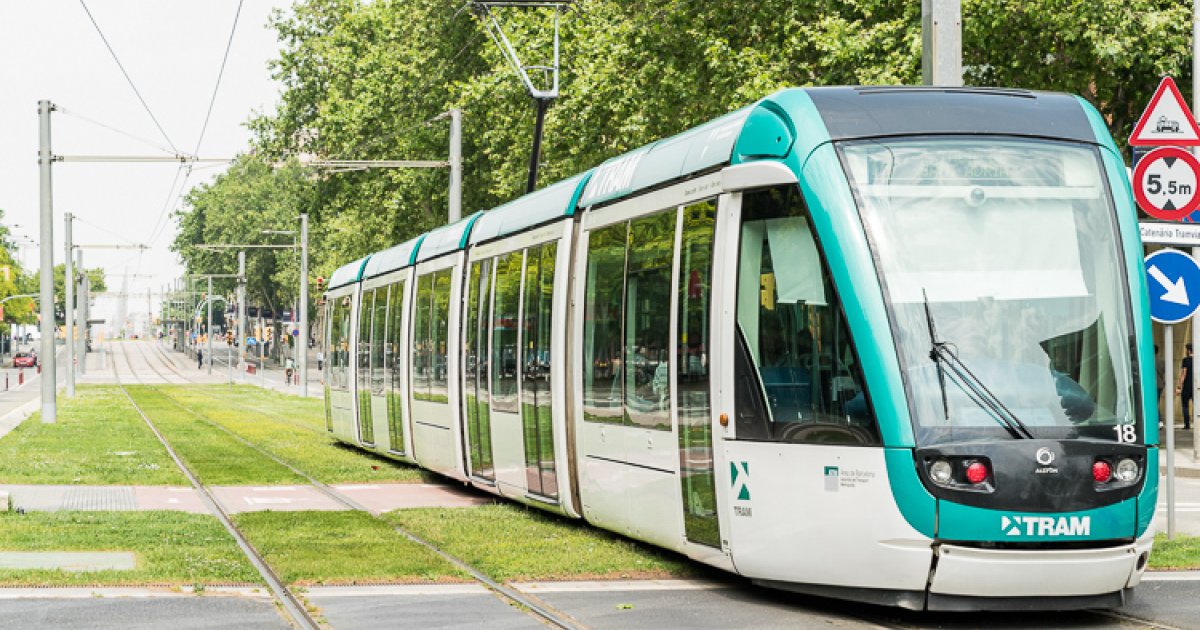 Muere un hombre atropellado por un tranvía en Barcelona Muere un hombre atropellado por un tranvía en Barcelona
