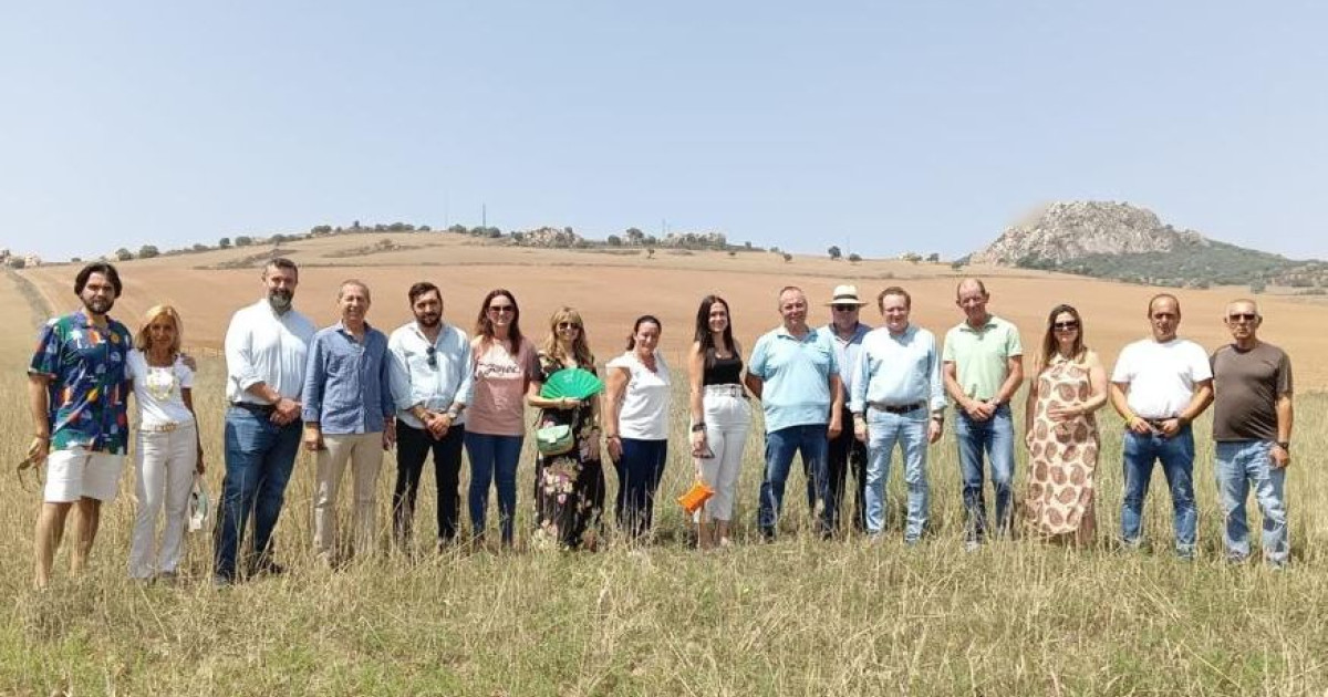 Vox denuncia la situación de los agricultores señalando a Sánchez y a ...