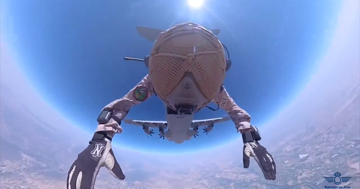 El desenfrenado salto en modalidad HAHO desde un A400M