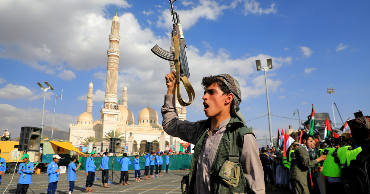 Los hutíes claman venganza contra EE.UU. y Reino Unido por los bombardeos en el mar Rojo