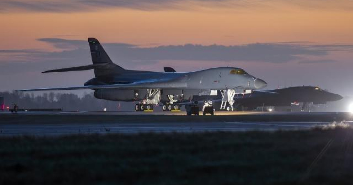 Fuerzas Armadas: Bombarderos B1-B Lancers en España: «bestias ...