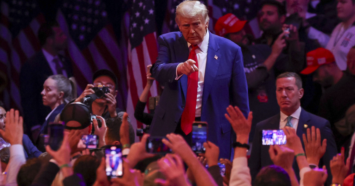 El frío no ha sido capaz de impedir un multitudinario mitin de Trump en ...