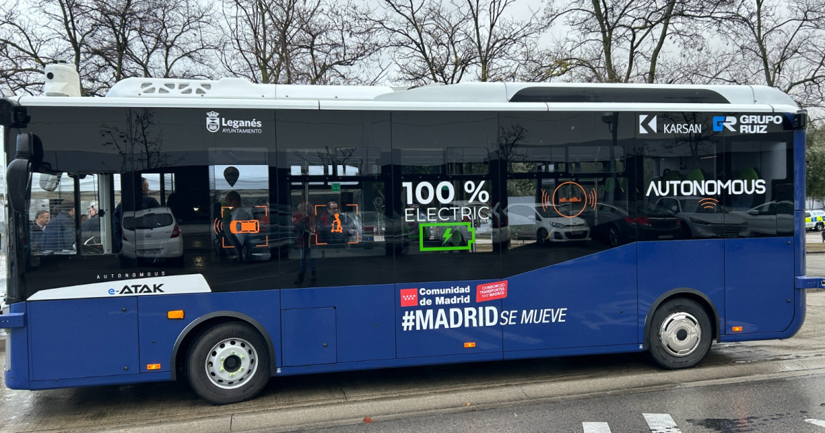 El autobús a lo 'Blade Runner' de Madrid: sin conductor y con capacidad ...