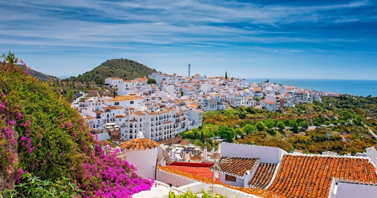 El precioso pueblo que atrae a miles de turistas y tiene la única ...