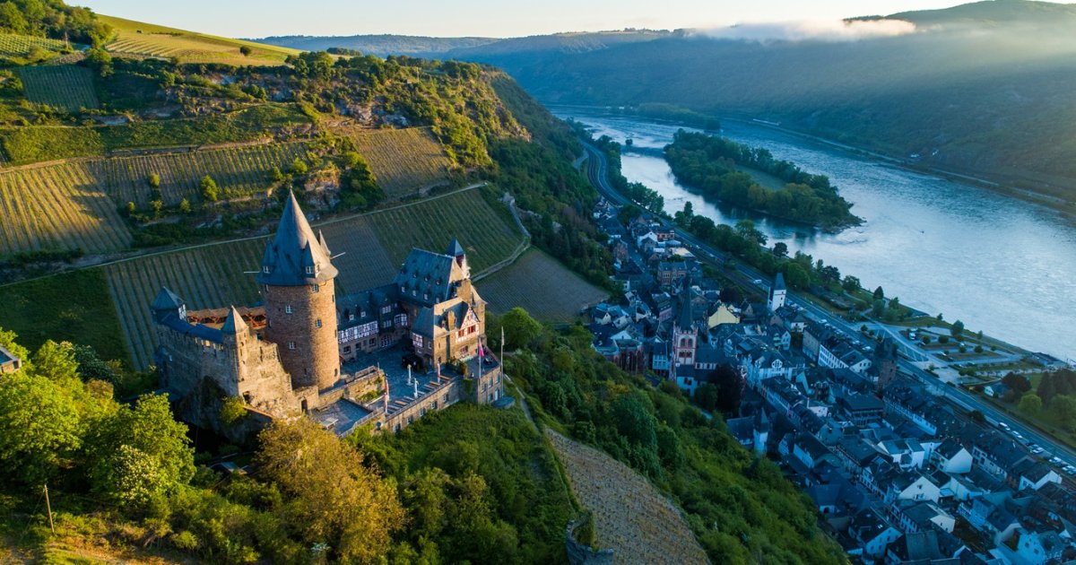 Maravillas del Alto Rin en una de las rutas fluviales más ...