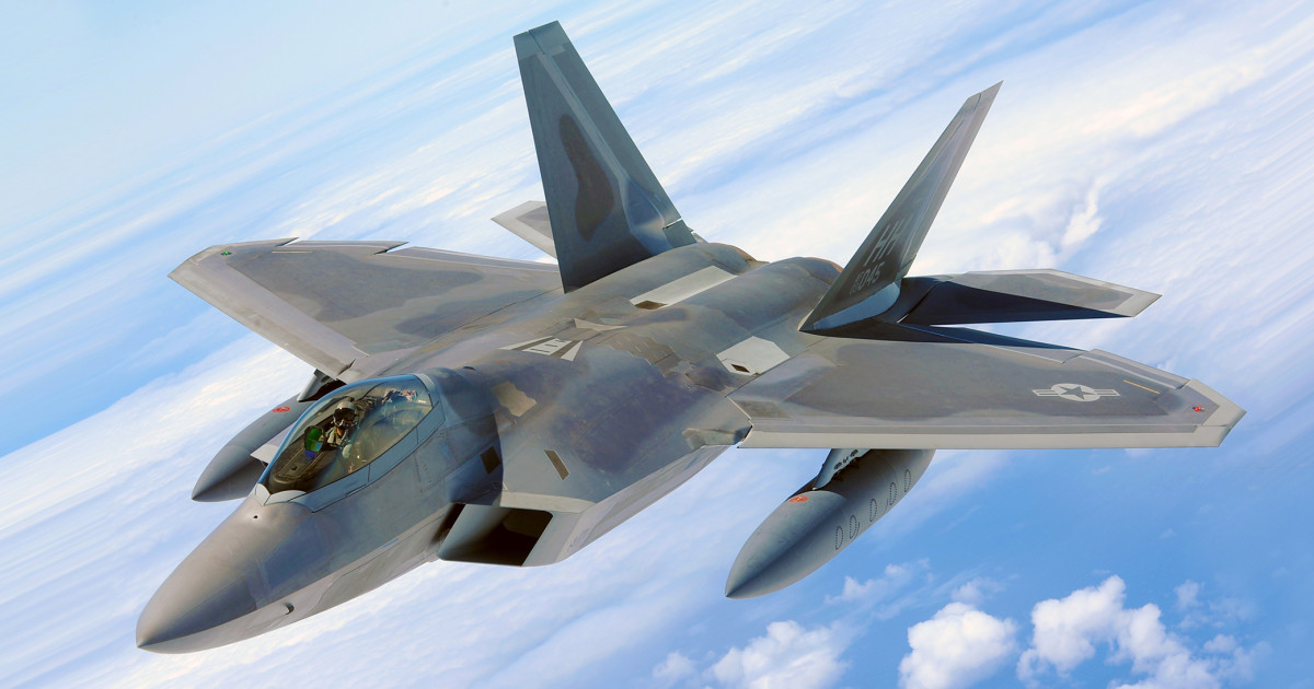 Así es el F-22 Raptor, el caza invisible que Estados Unidos desplegó para proteger a Israel