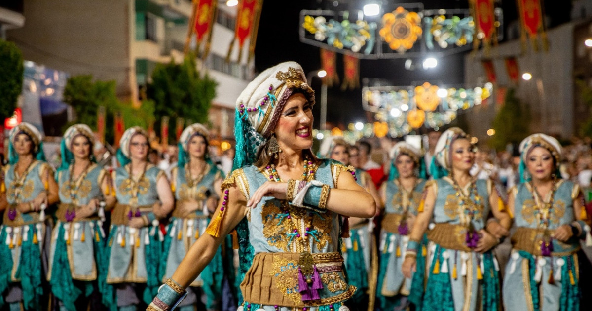 À Punt retransmite en directo las Entrada de Moros y Cristianos de ...