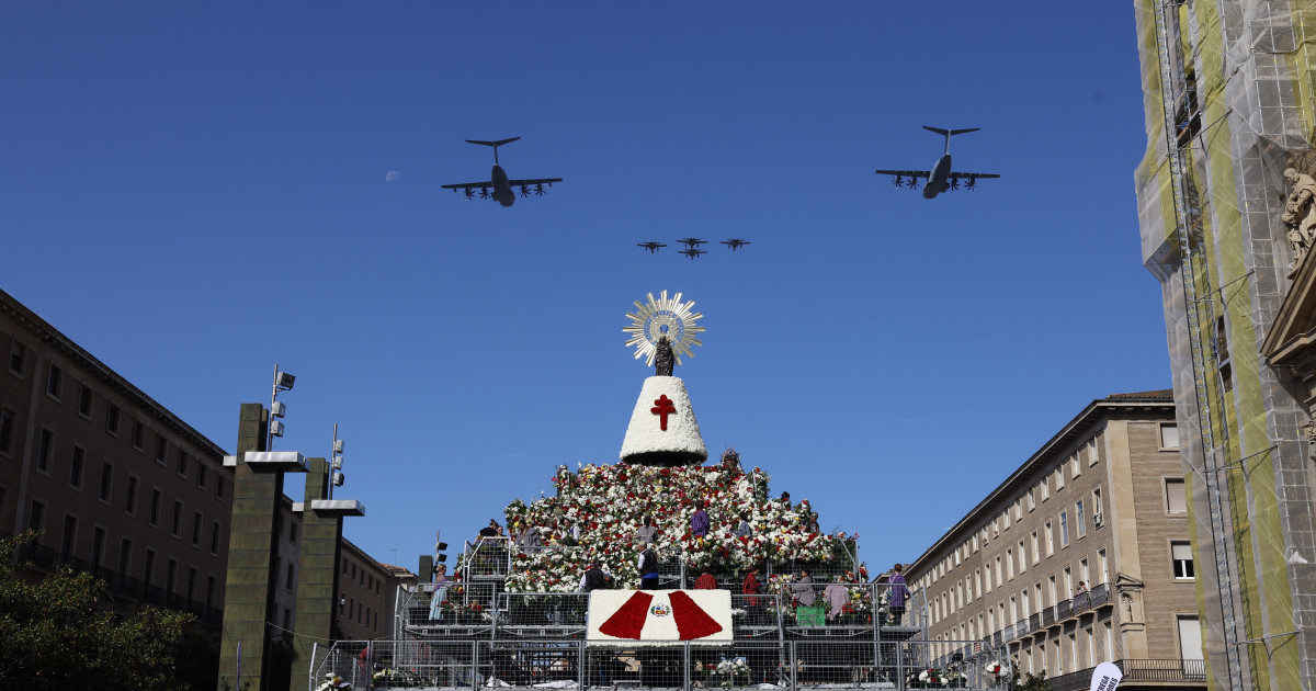 Vea en vídeo la Ofrenda del Pilar: color, emoción y devoción en Zaragoza