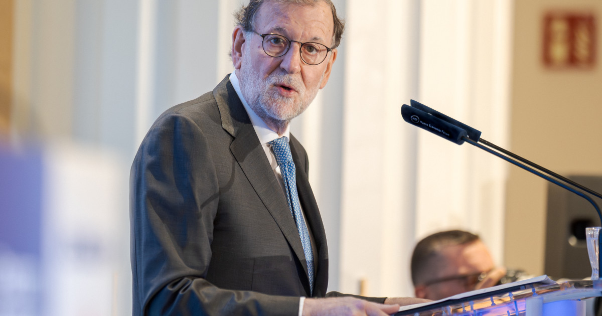 Mariano Rajoy presenta su libro 'El arte de gobernar' acompañado de ...
