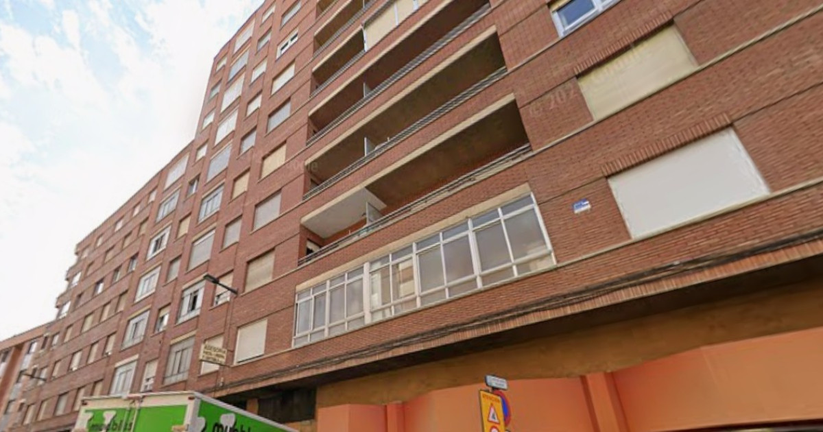 La Policía investiga la muerte de una mujer tras precipitarse al vacío ...