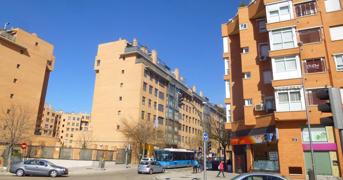 Este es el barrio de Madrid que conserva su esencia de pueblo y es uno de los más deseados para ...