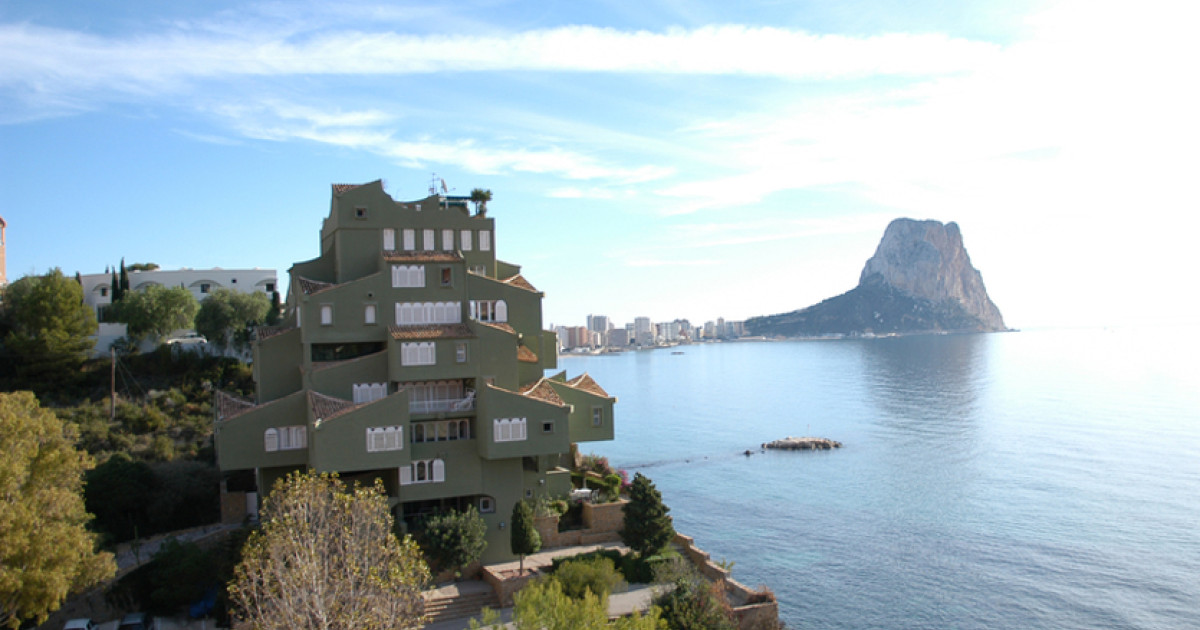 El 'castillo chino' de Alicante: el sorprendente edificio que rompió ...