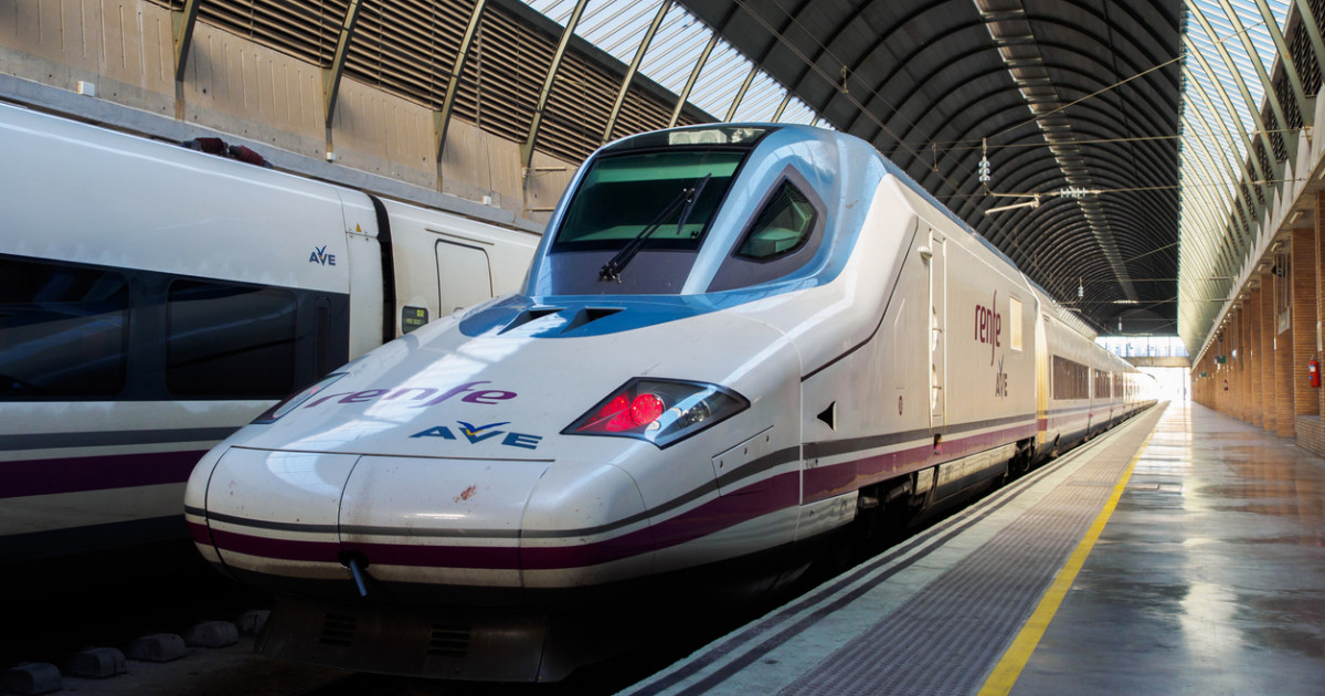 Renfe lanza una oferta pública para incorporar a 600 nuevos ...